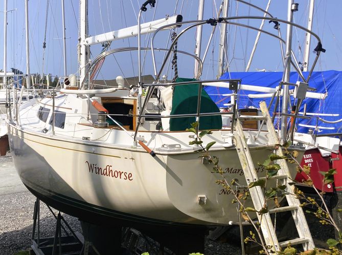 1982 C&C Landfall 35 | Ocean Yacht Sales