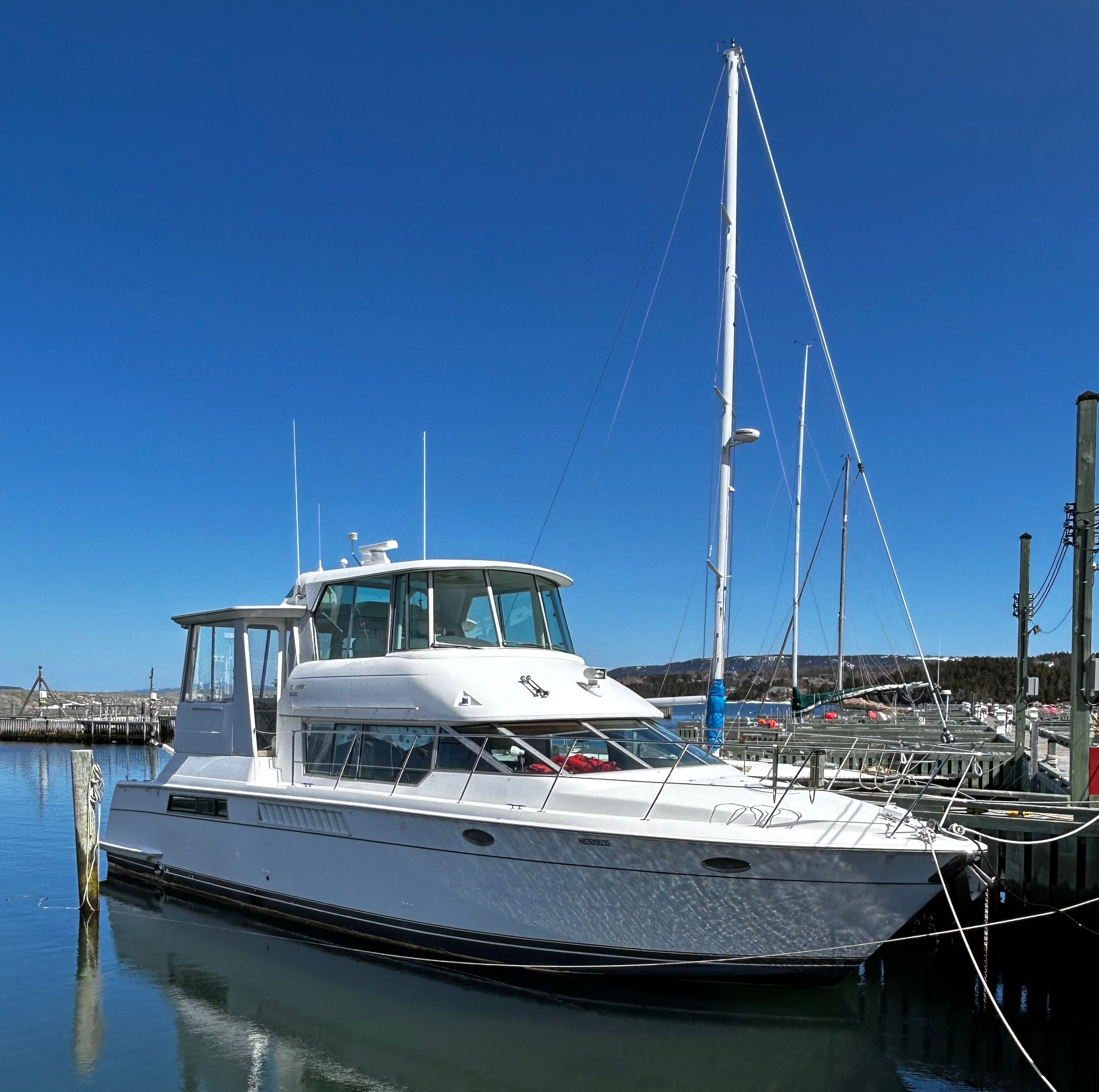 1996 Carver 50 Cruiser Yacht | Conception Bay, NL | Ocean Yacht Sales